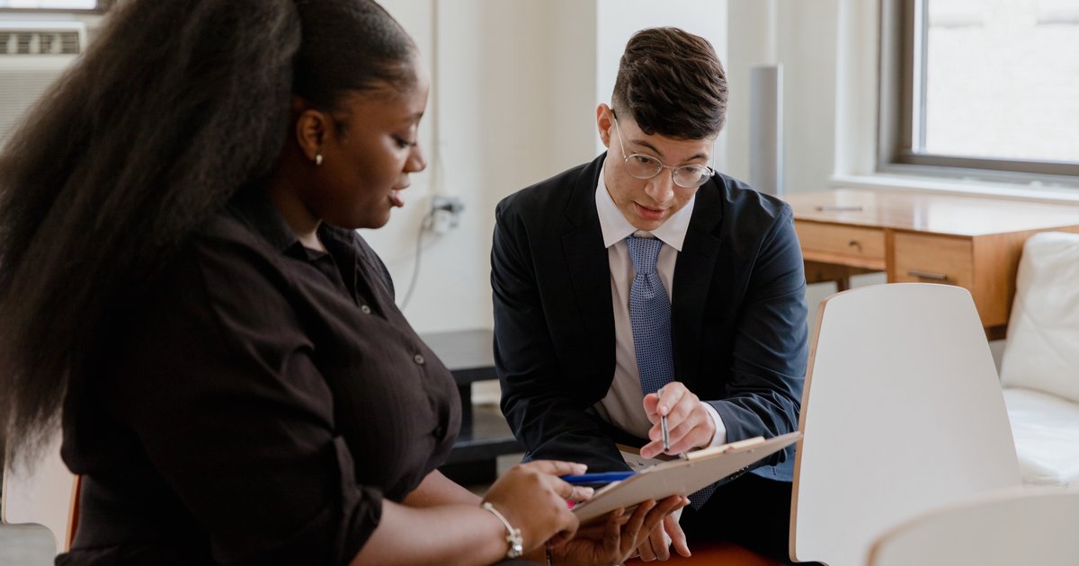 Leading Leaders: Customizing Your Approach